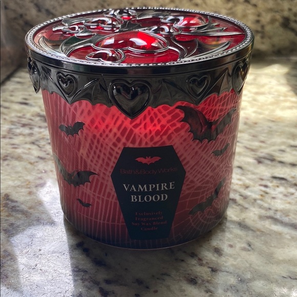 Bath & Body Works | Other | 225 Halloween Bath And Body Works Vampire ...